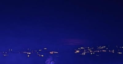 Troubled Matthew Perry dead aged 54 in suspected jacuzzi drowning ...