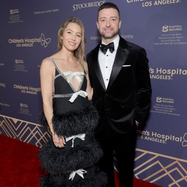 Jessica Biel slaps limit on her Insta comments as trolls pile hatred on ...