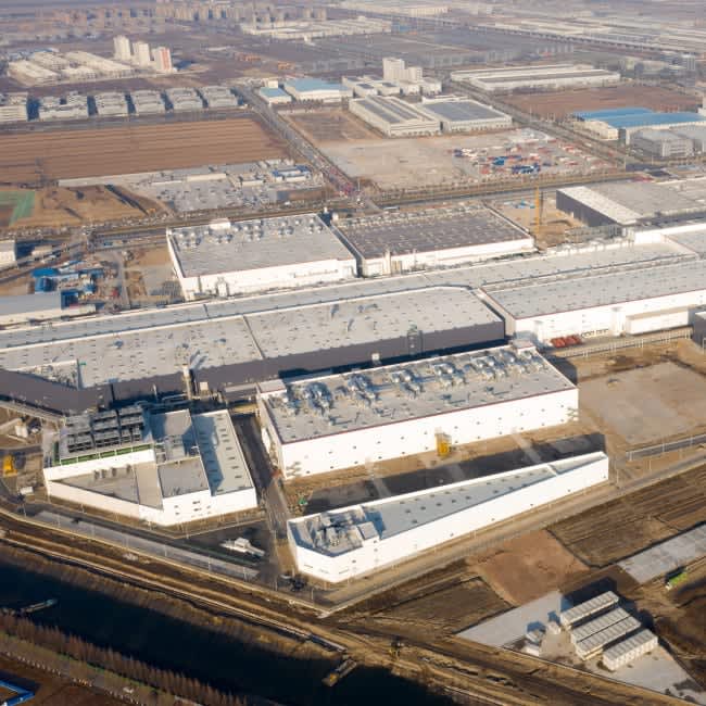 Tesla's Shanghai Gigafactory makes its millionth EV ｜ BANG Showbiz English